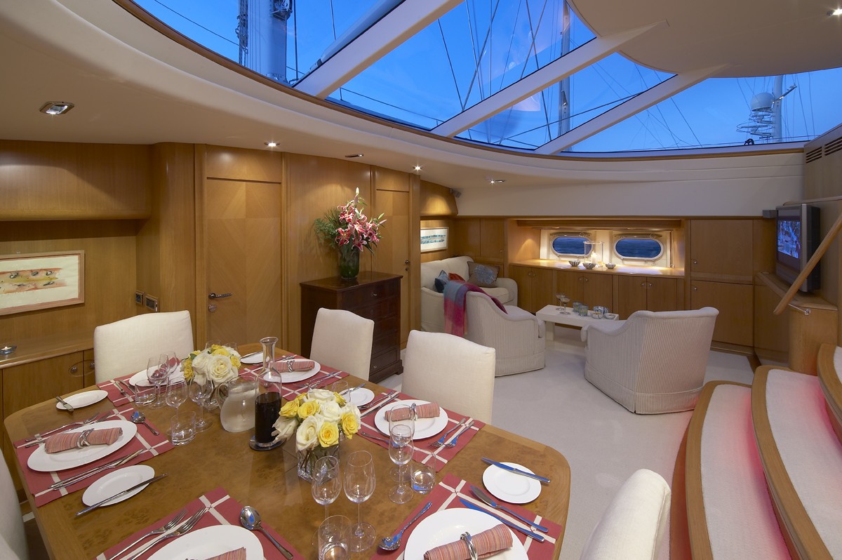 Yacht TENAZ, Pendennis | CHARTERWORLD Luxury Superyacht Charters